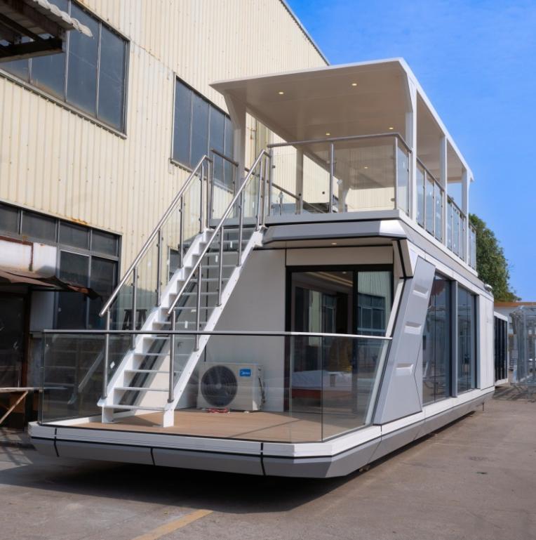 ROVER Capsule House Model D8